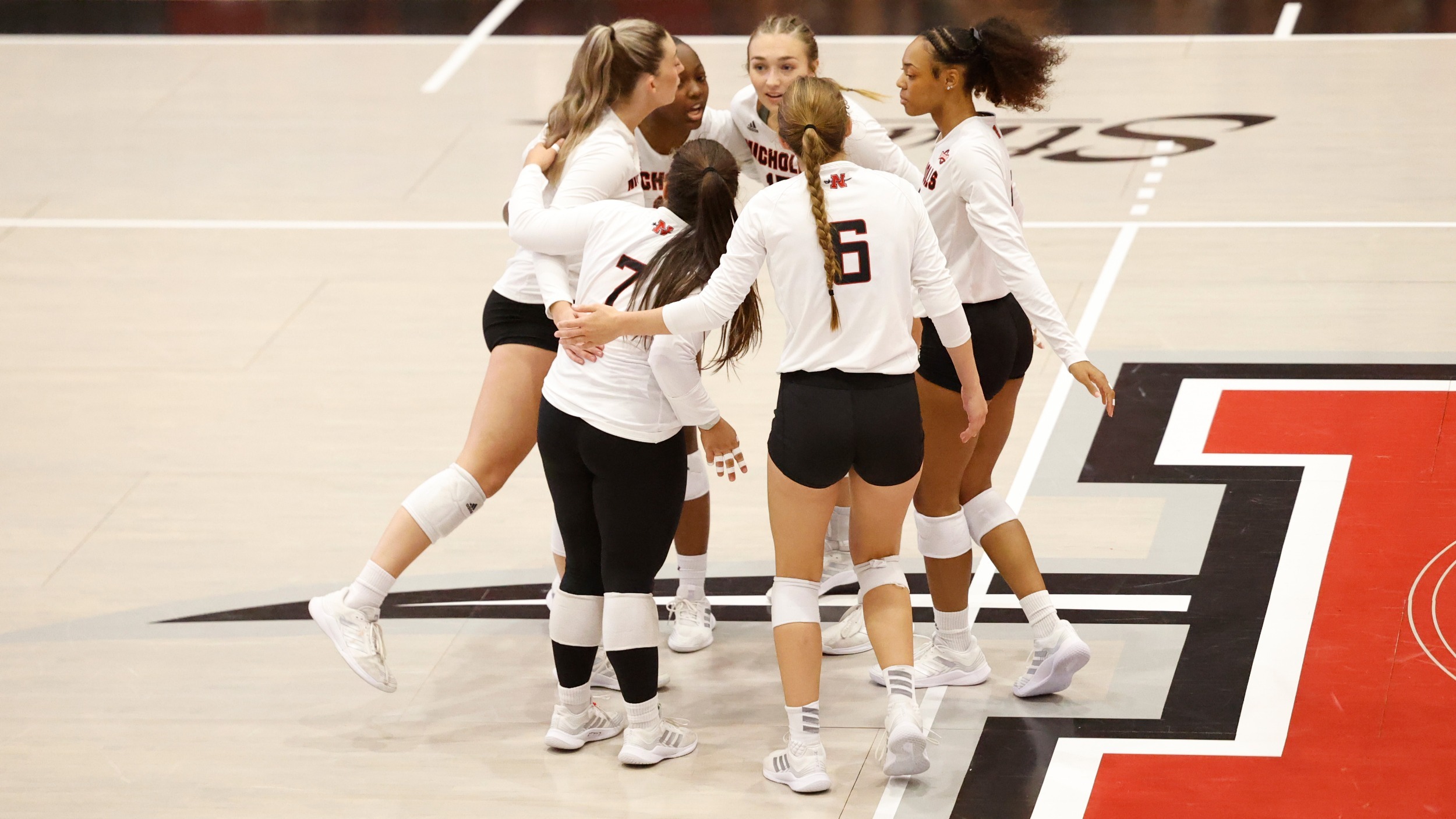 Colonels Fall to Lady Demons - Nicholls State University Athletics