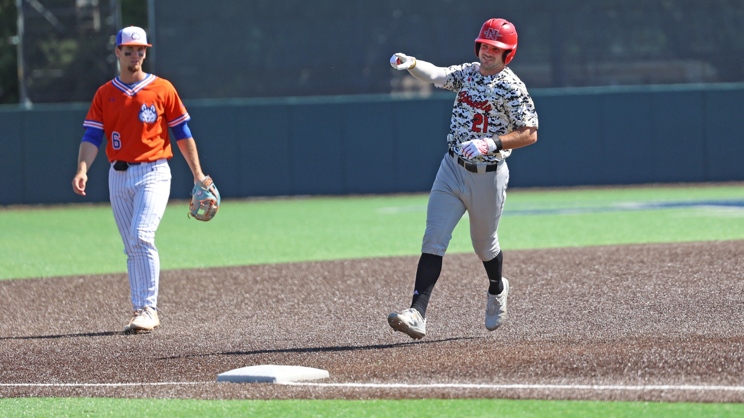 Colonels Sweep Huskies in Extra Innings Thriller - Nicholls State ...