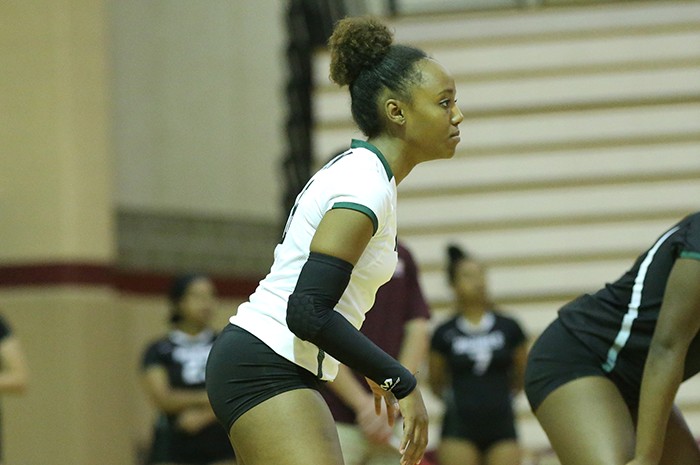 Jayla Simmons - Women's Volleyball - Nichols College Athletics