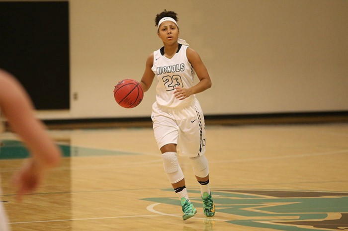 Callie Andrews - Women's Basketball - Nichols College Athletics