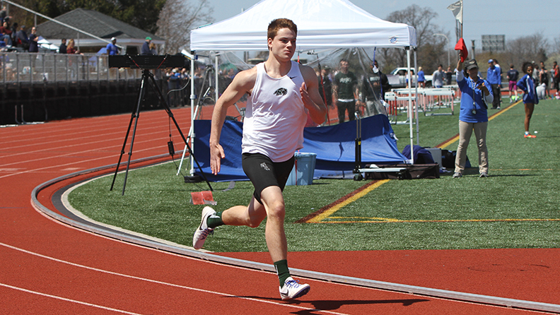 Zachary Nussbaum - Men's Track & Field - Nichols College Athletics