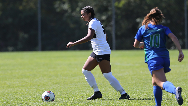 Elexa Belin - Women's Soccer - Nichols College Athletics