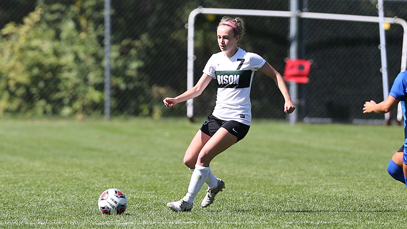 Emma Noel - Women's Soccer - Nichols College Athletics