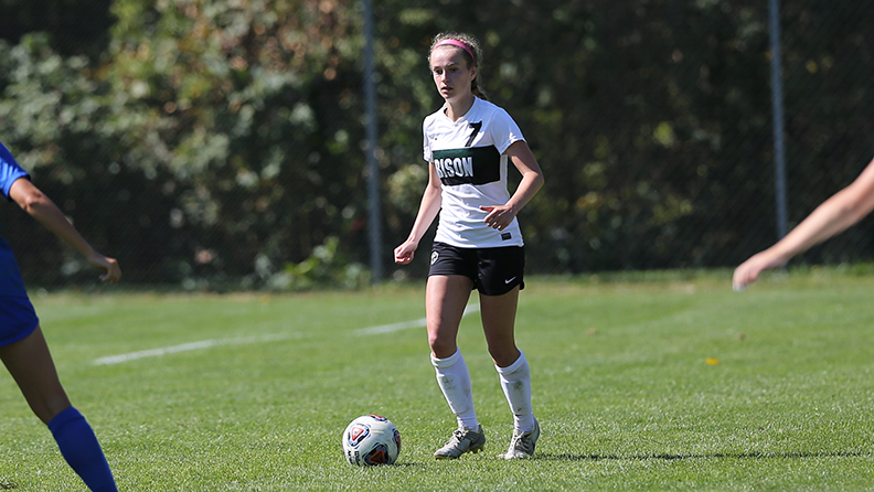 Emma Noel - Women's Soccer - Nichols College Athletics