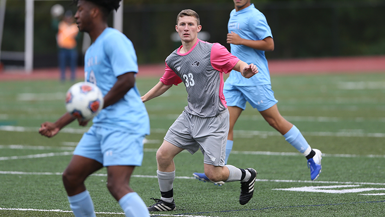 Nicholas Gonyea - Men's Soccer - Nichols College Athletics