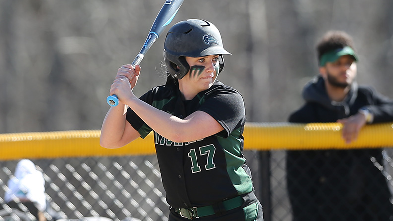 Taylor McIntosh - Softball - Nichols College Athletics