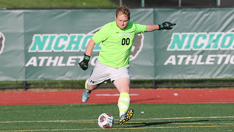 Patrick Porpora - Men's Soccer - Nichols College Athletics