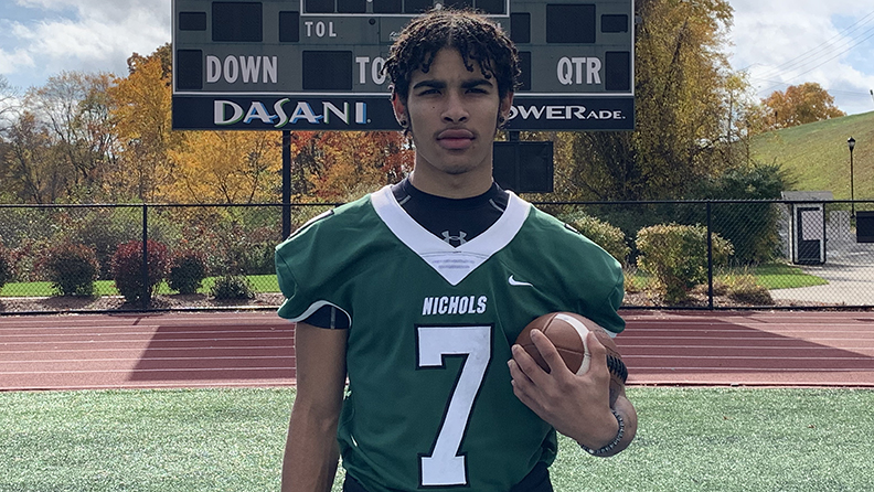 Keenan Esau - Football - Nichols College Athletics