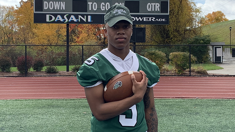 Mason David - Football - Nichols College Athletics