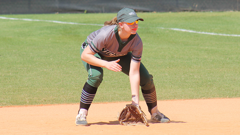 Zoe Adams - Softball - Nichols College Athletics