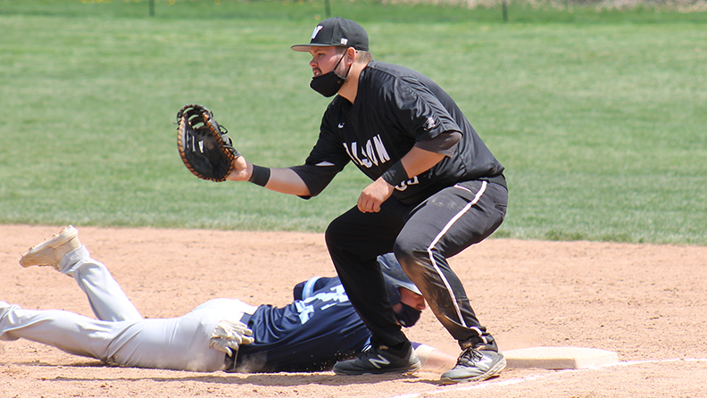 Kyle Bouchard - Baseball - Nichols College Athletics