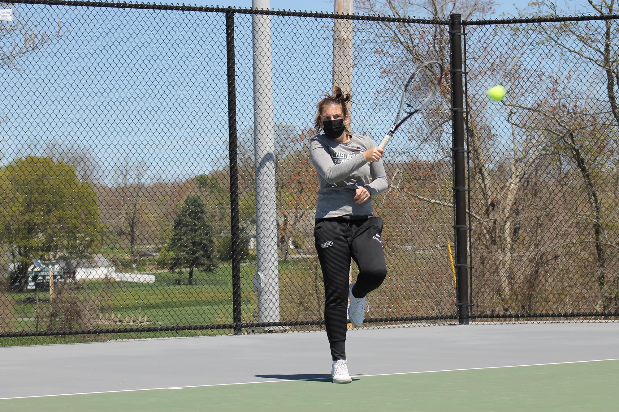 Jordan Knowles - Women's Tennis - Nichols College Athletics