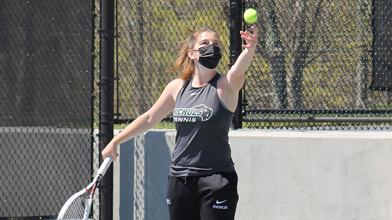 Jordan Knowles - Women's Tennis - Nichols College Athletics