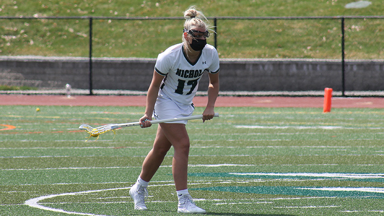 Elizabeth Luster - Women's Lacrosse - Nichols College Athletics