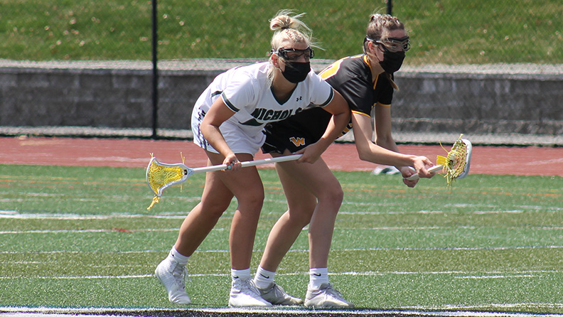 Elizabeth Luster - Women's Lacrosse - Nichols College Athletics