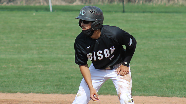 Victor Valentin - Baseball - Nichols College Athletics