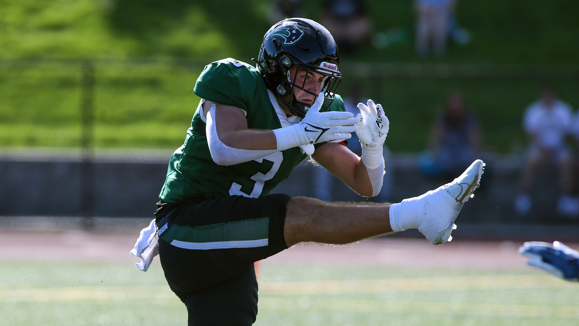 Hunter Ferreira - Football - Nichols College Athletics