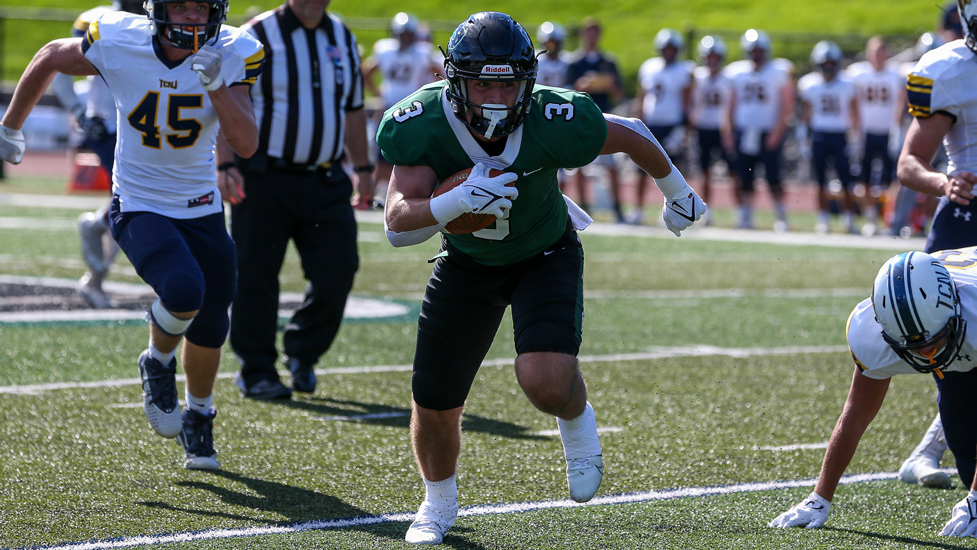 Hunter Ferreira - Football - Nichols College Athletics