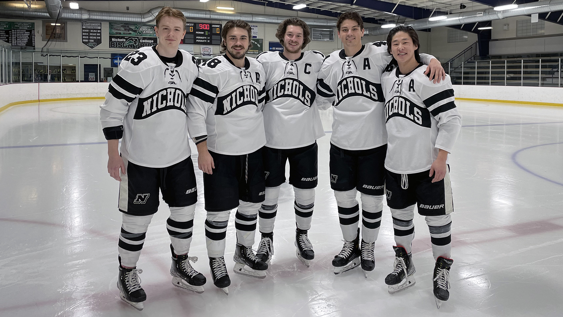 Carl's late goal lifts Bison past Leopards - Nichols College Athletics