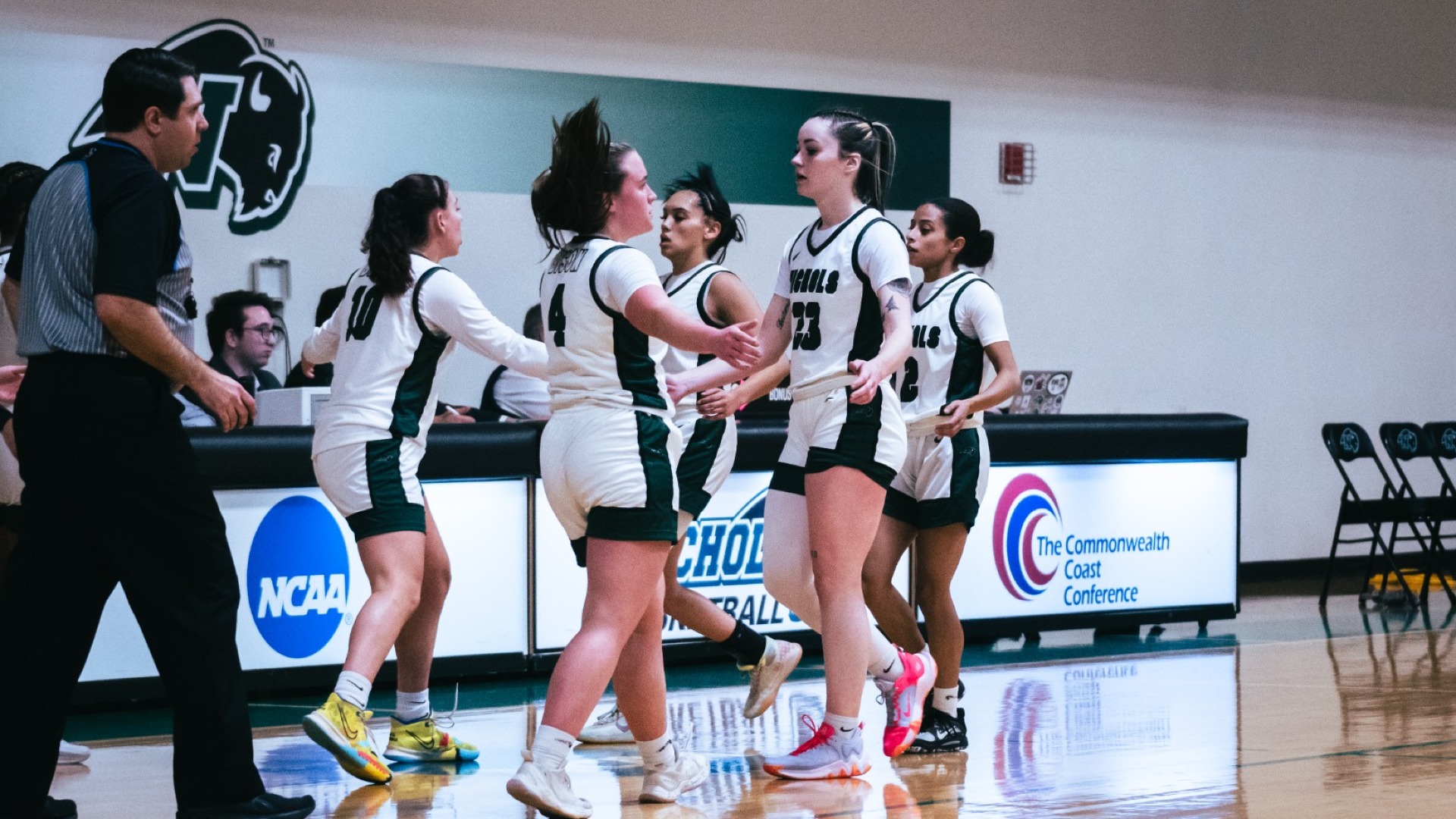 Women’s Basketball Eases Past Wentworth, 92-55 - Nichols College Athletics