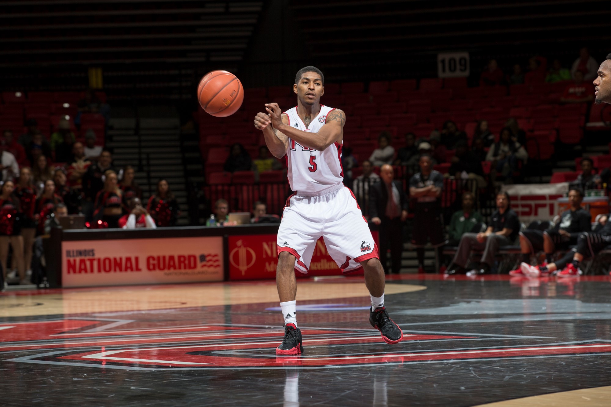 Travon Baker - Men's Basketball - NIU Athletics