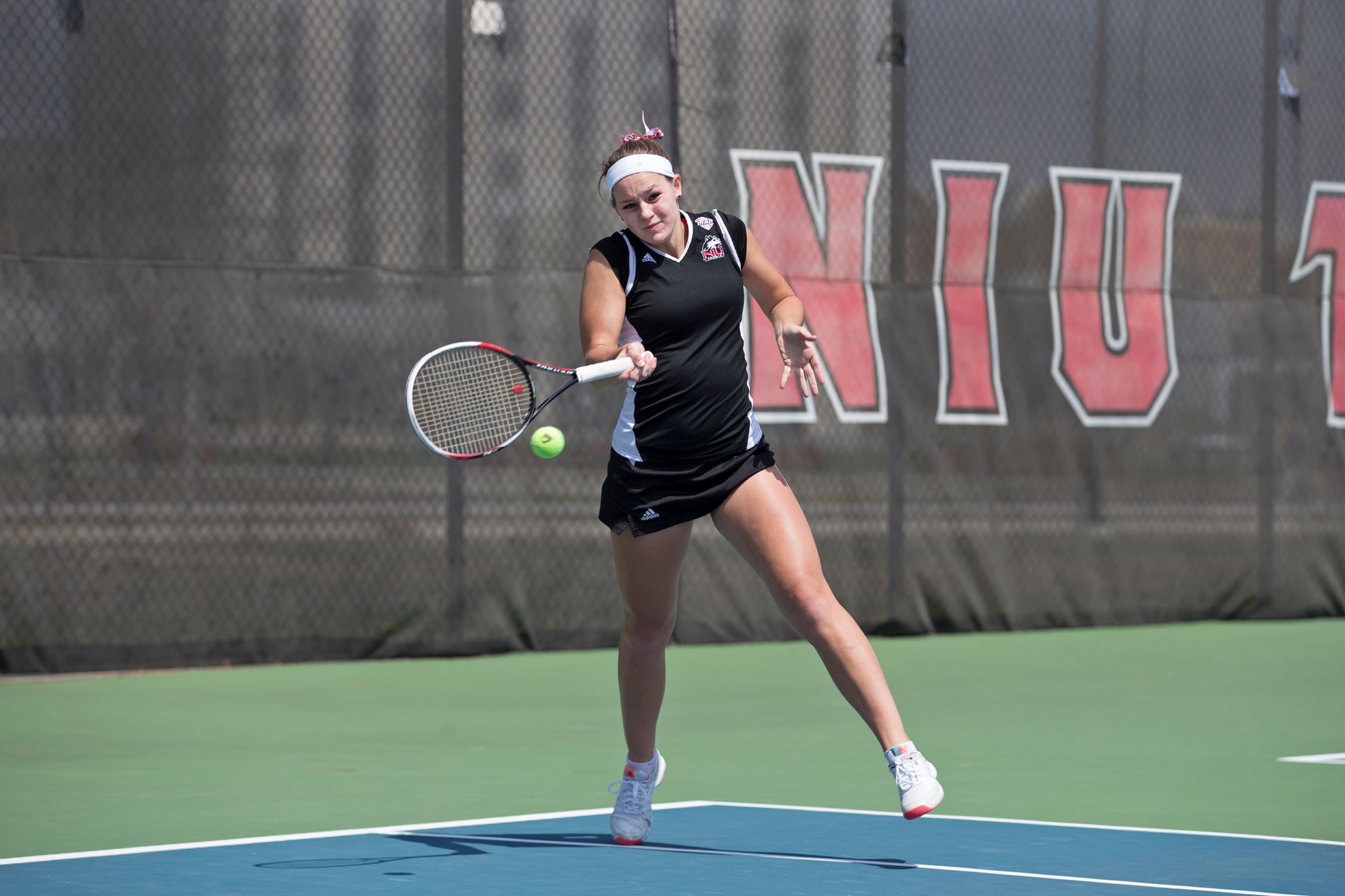 Evelyn Youel - Women's Tennis - NIU Athletics