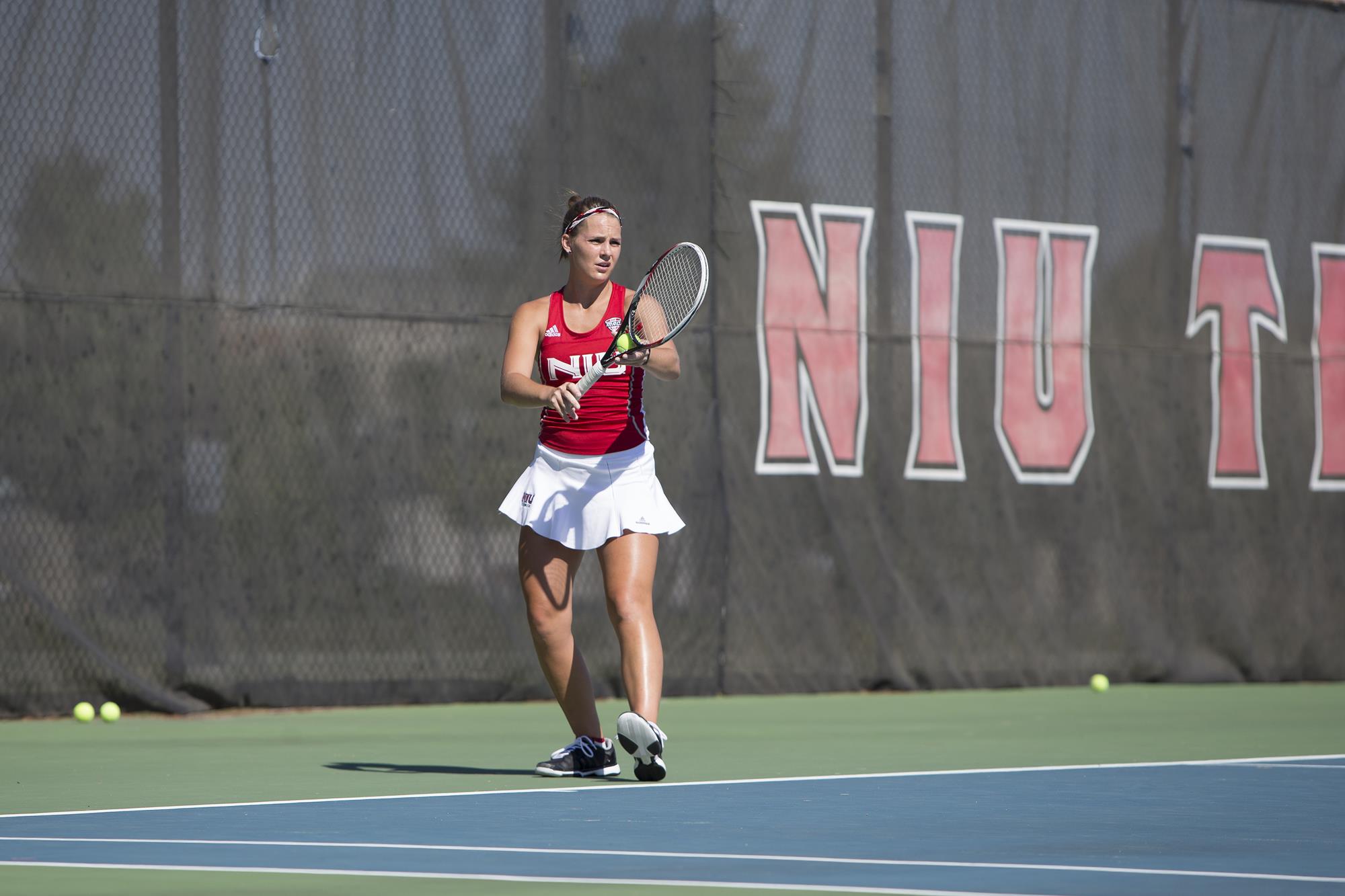 Evelyn Youel - Women's Tennis - NIU Athletics