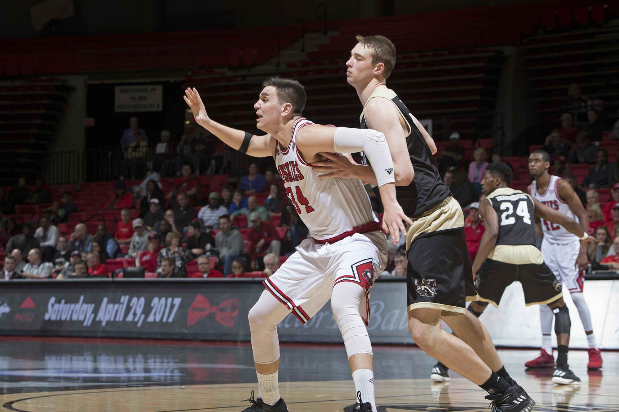Marin Maric - Men's Basketball - NIU Athletics