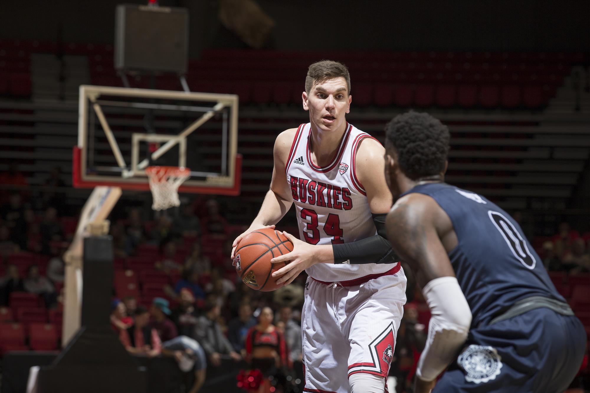 Marin Maric - Men's Basketball - NIU Athletics