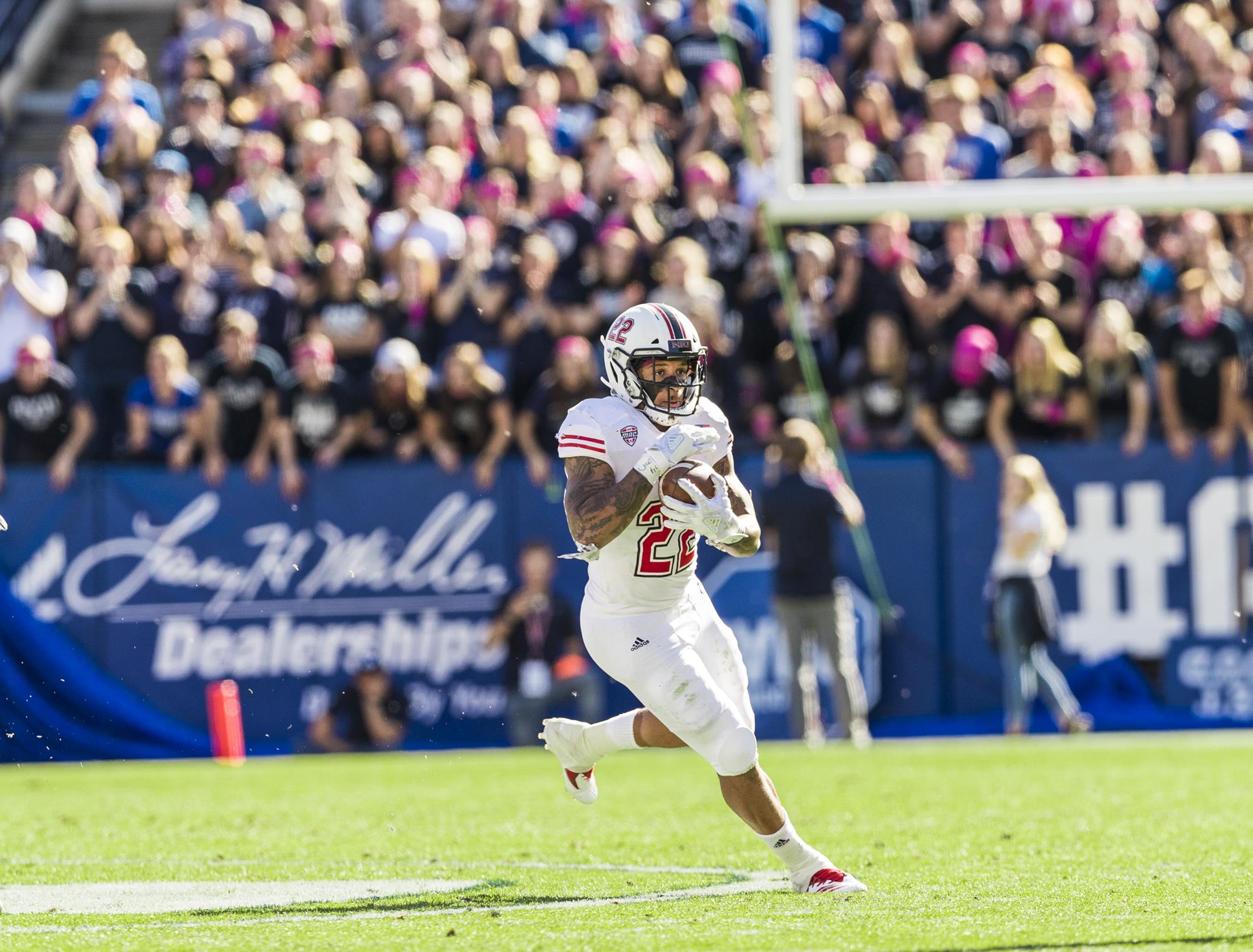 Tre Harbison - Football - NIU Athletics