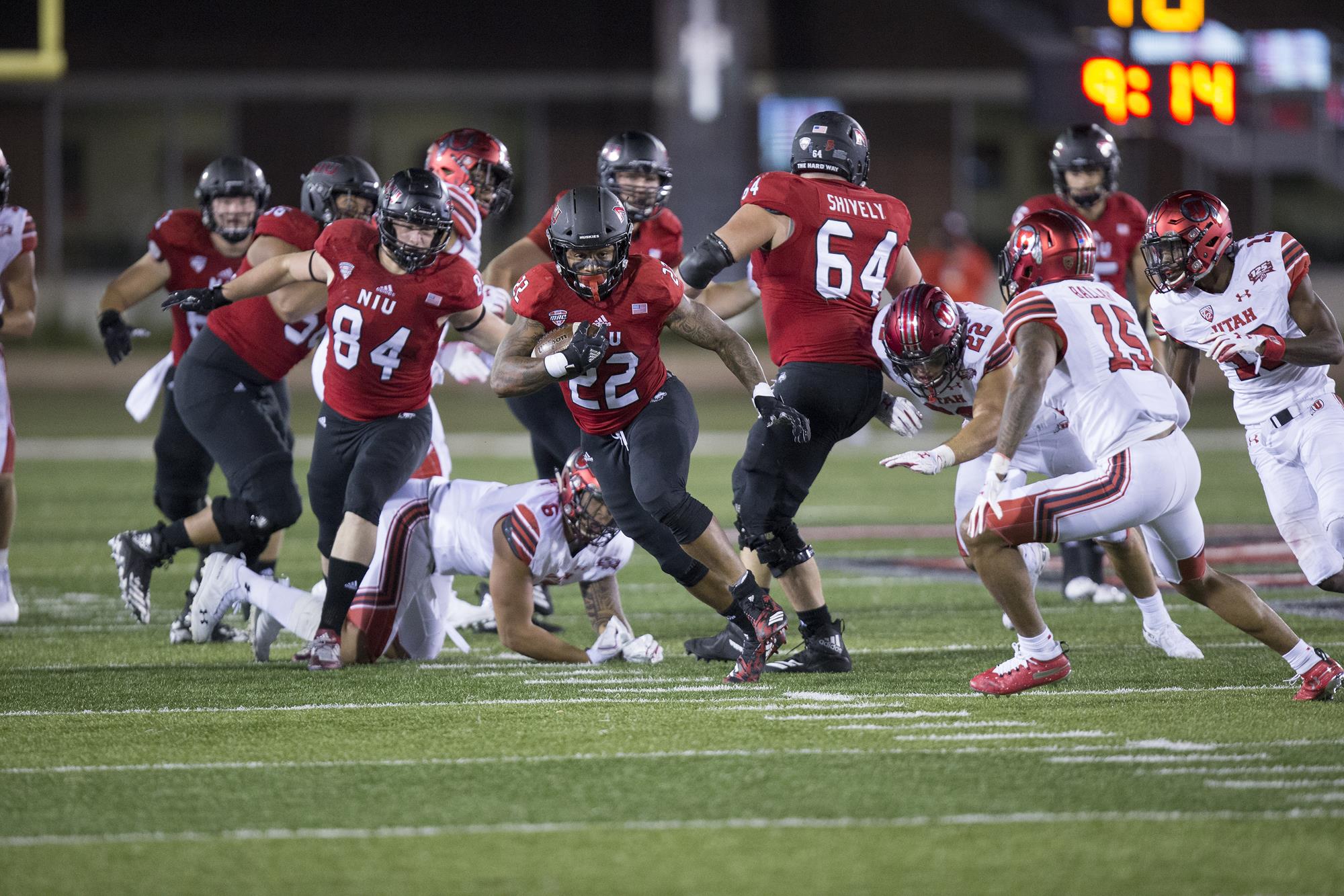 Tre Harbison - Football - NIU Athletics