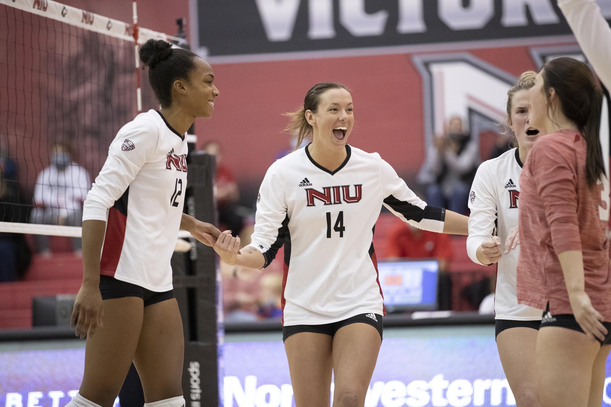 Kaitlyn Bell - Women's Volleyball - NIU Athletics