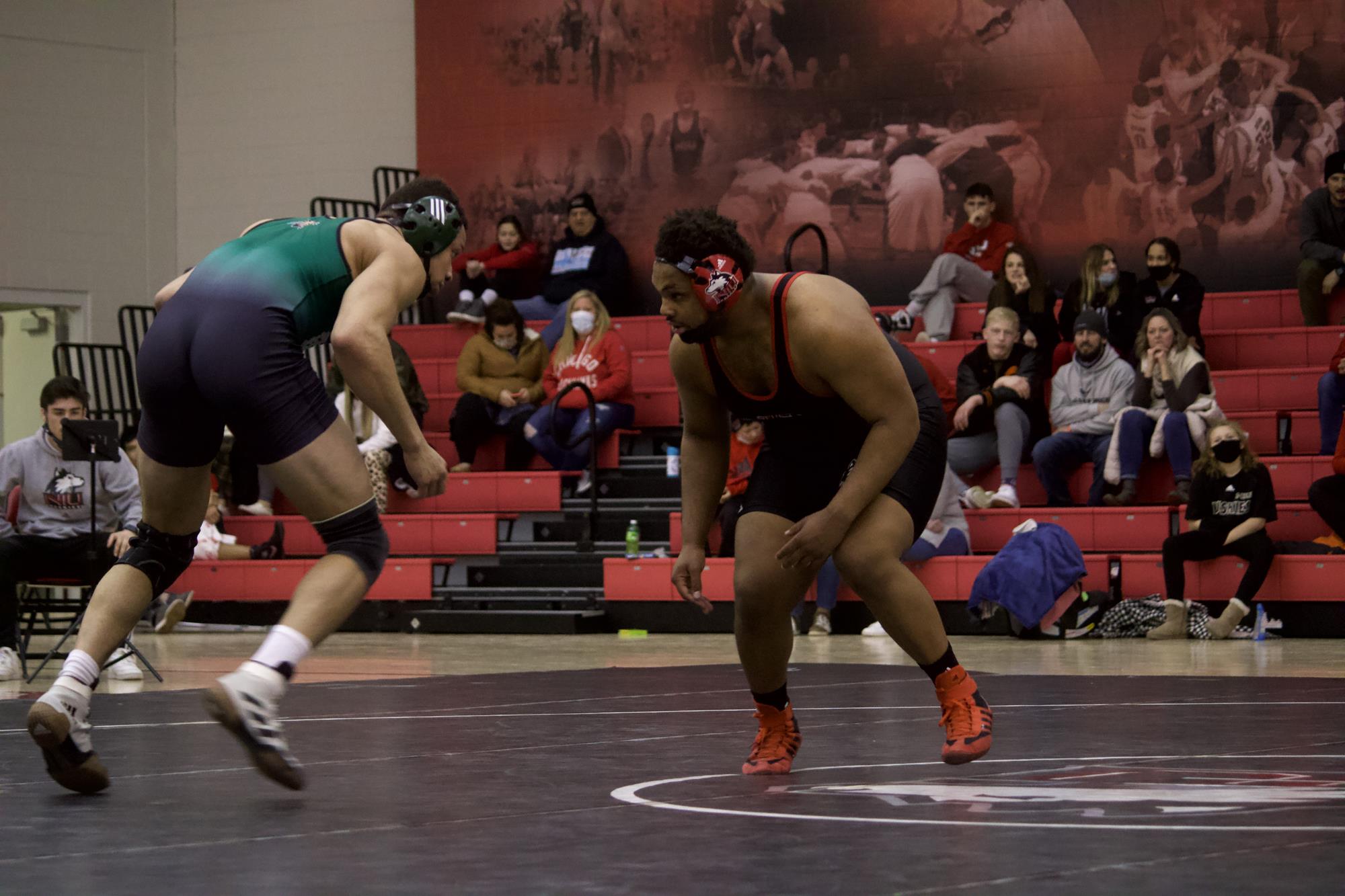 Terrese Aaron - Wrestling - NIU Athletics