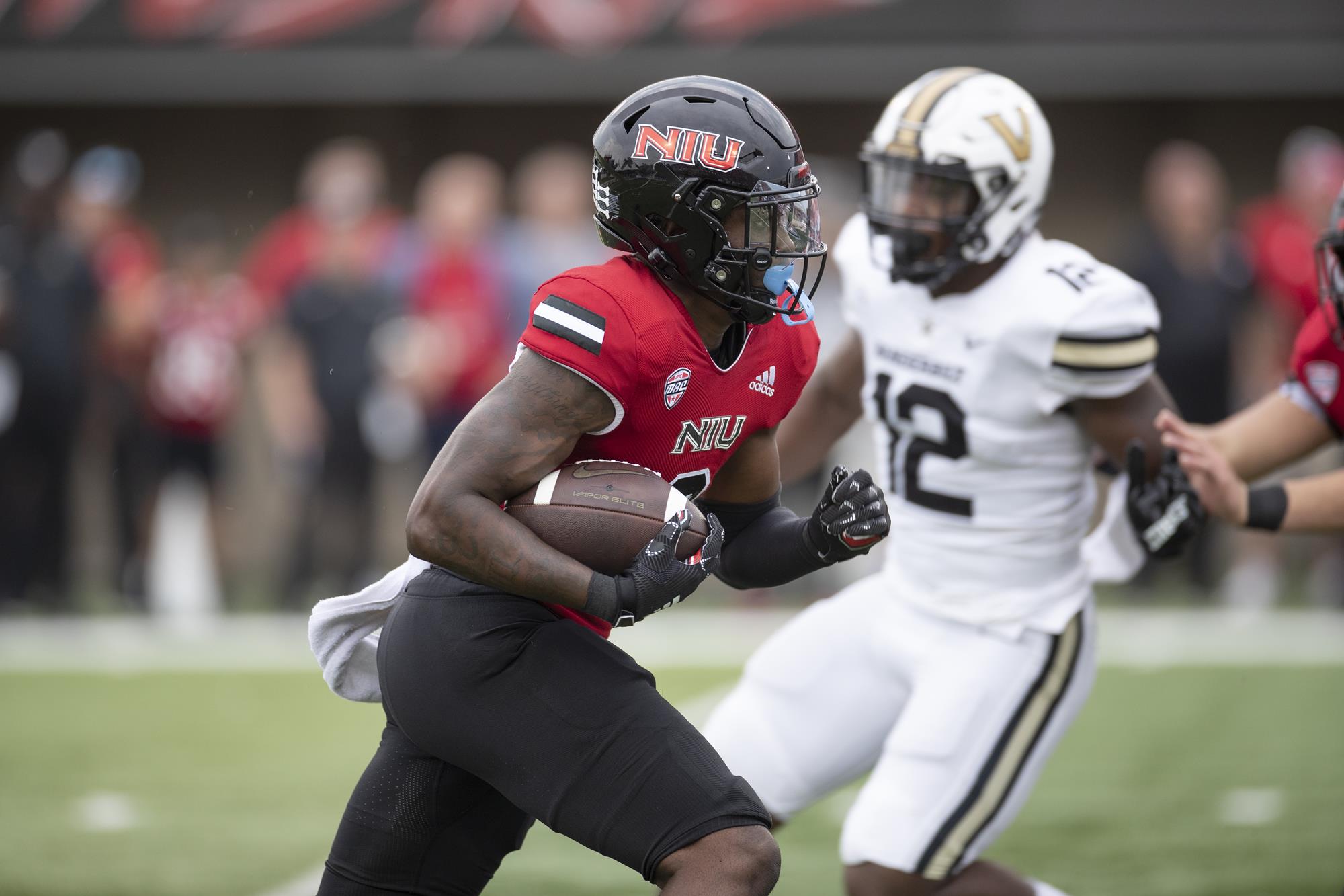 Mason Blakemore - Football - NIU Athletics