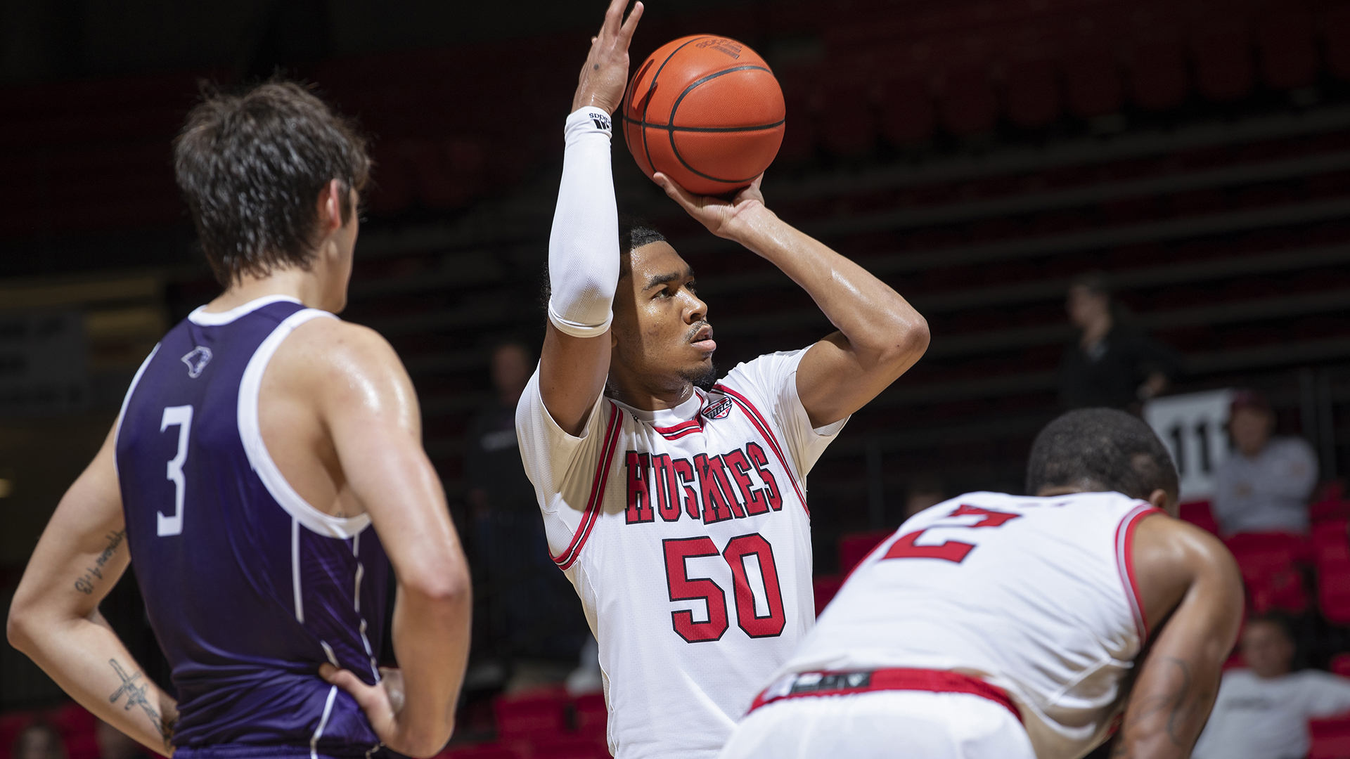 Anthony Crump - Men's Basketball - NIU Athletics