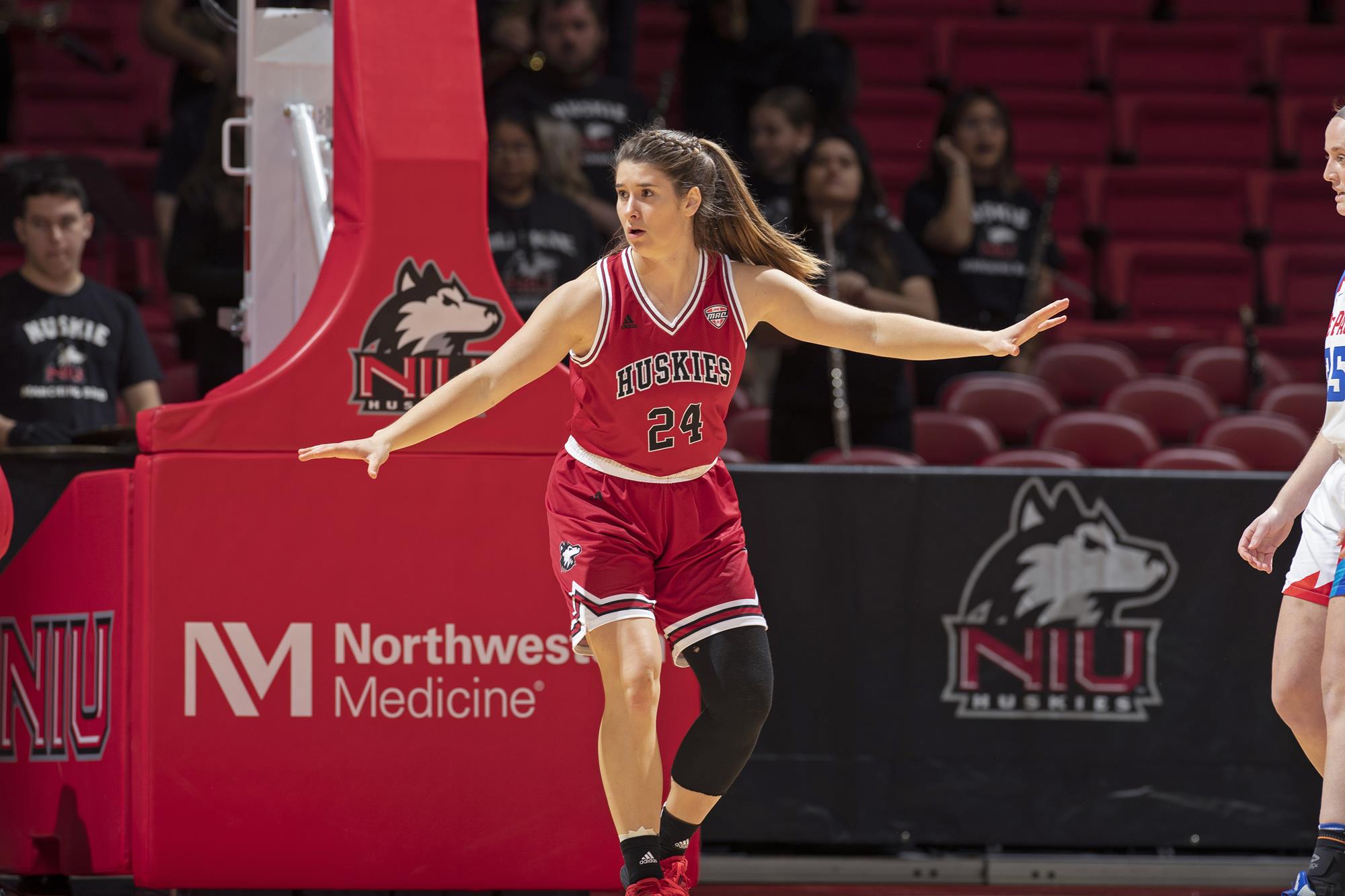 Emma Carter - Women's Basketball - NIU Athletics