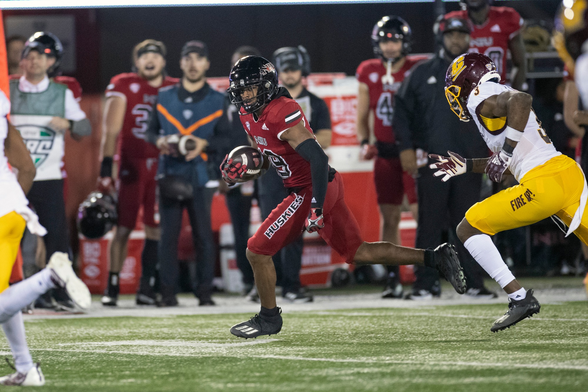 Shemar Thornton - Football - NIU Athletics