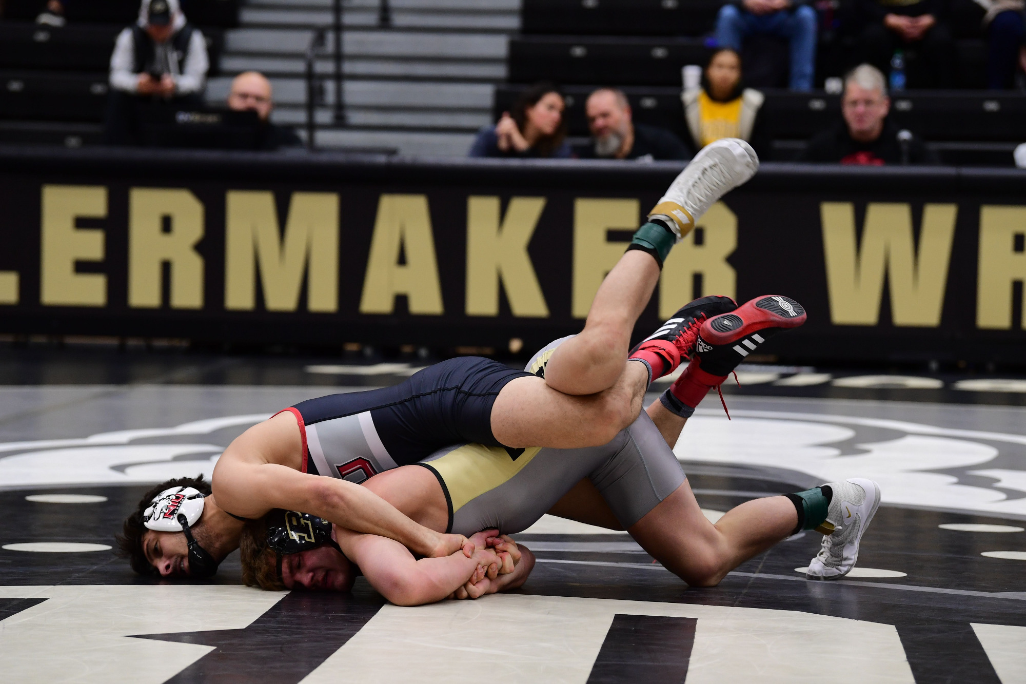 Huskies go 1-2, Have Strong Individual Performances at Boilermaker ...