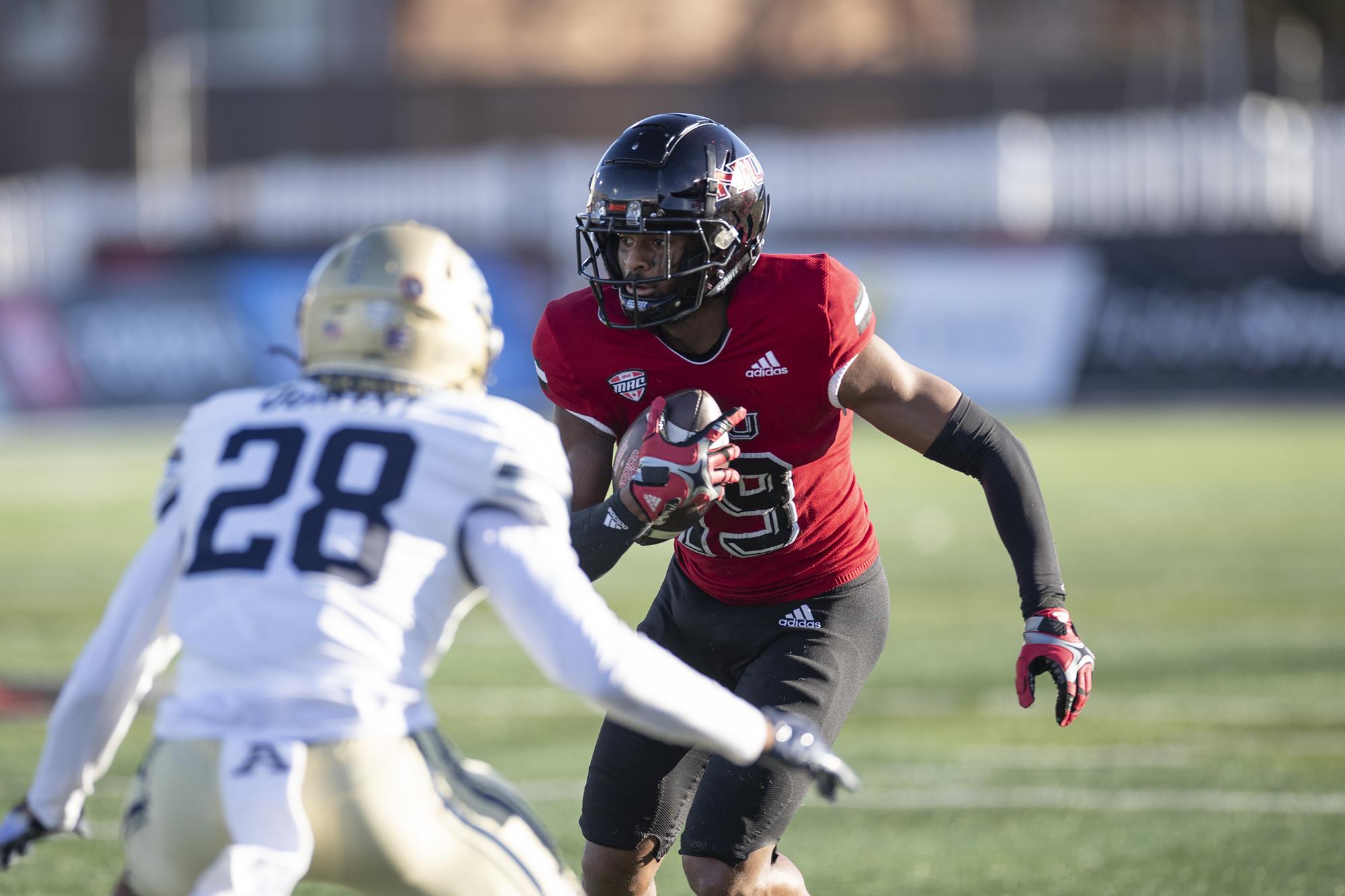 NIU Falls to Akron on Senior Day, 44-12 - NIU Athletics