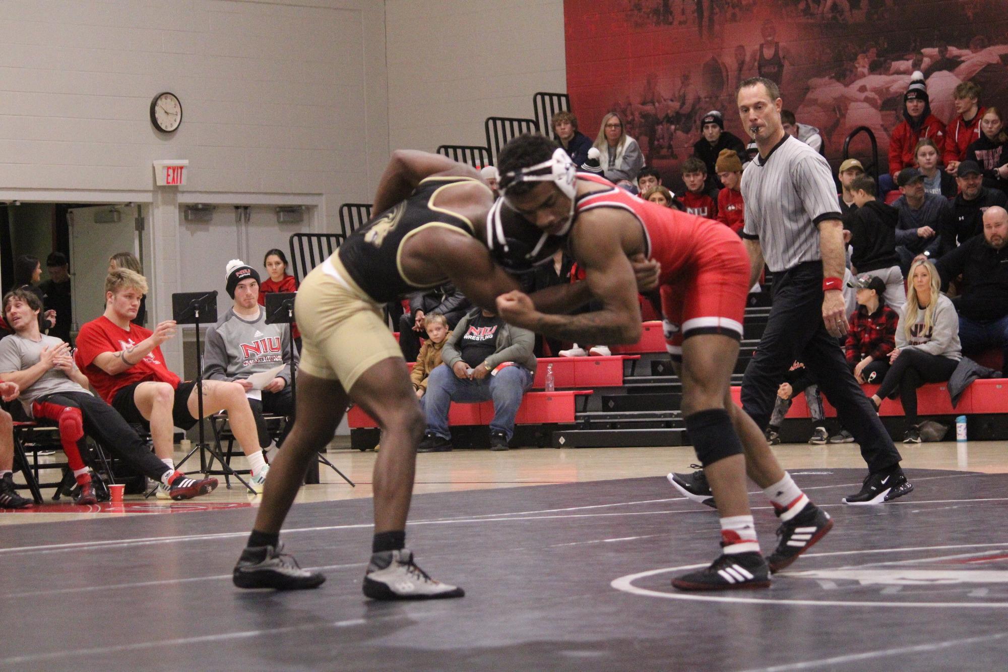 NIU Beats Kent State Behind Three Bonus-Point Bouts - NIU Athletics