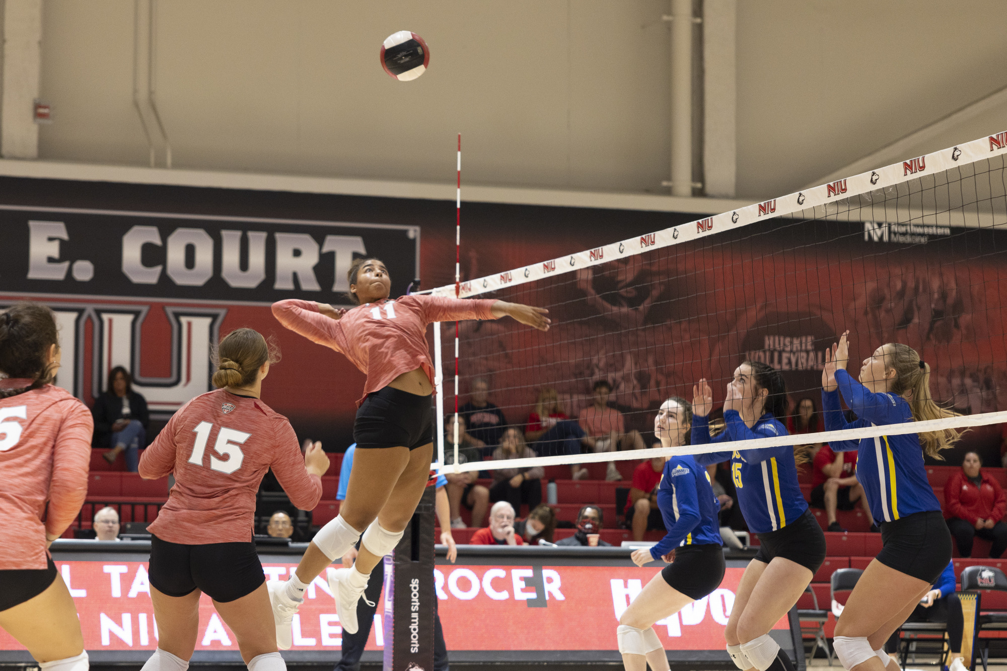 NIU to Host Southern Indiana, Rhode Island in Tri-Match - NIU Athletics