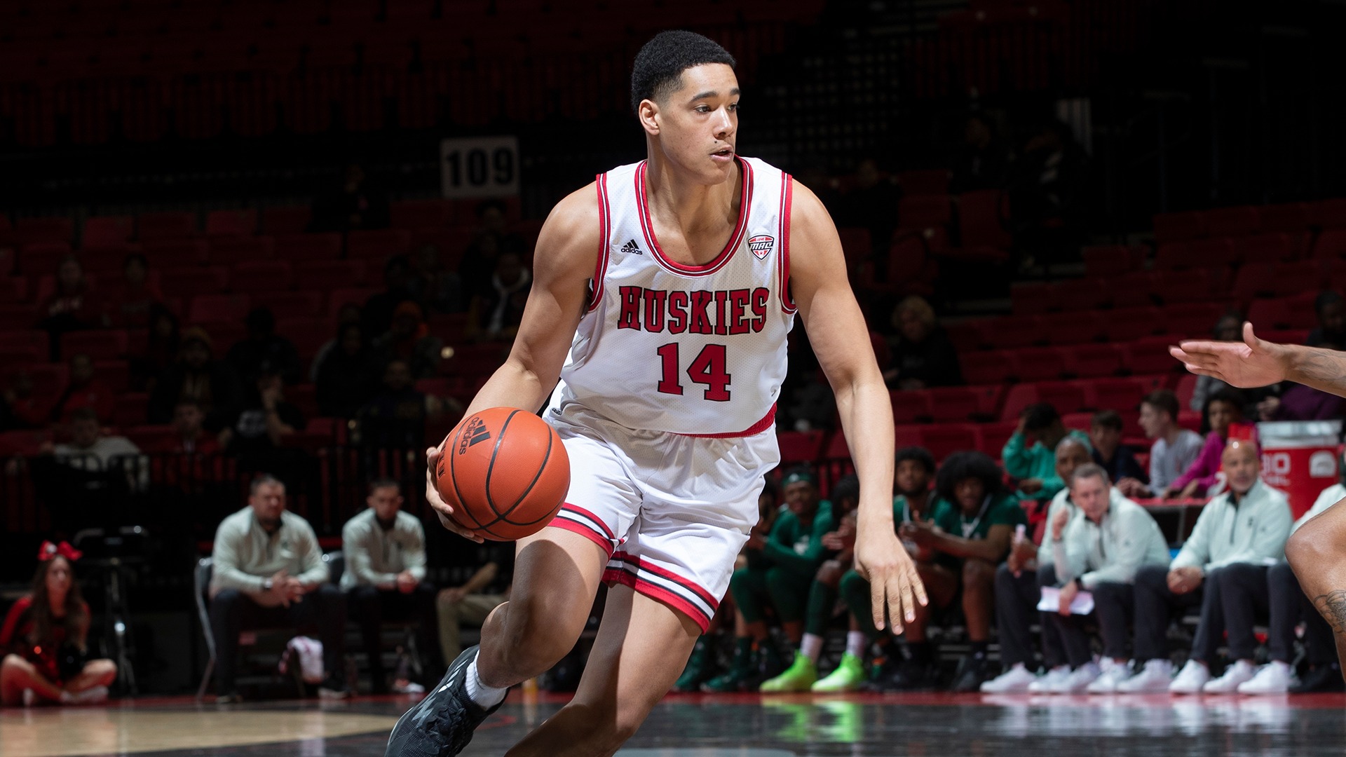 Yanic Konan Niederhauser - Men's Basketball - NIU Athletics