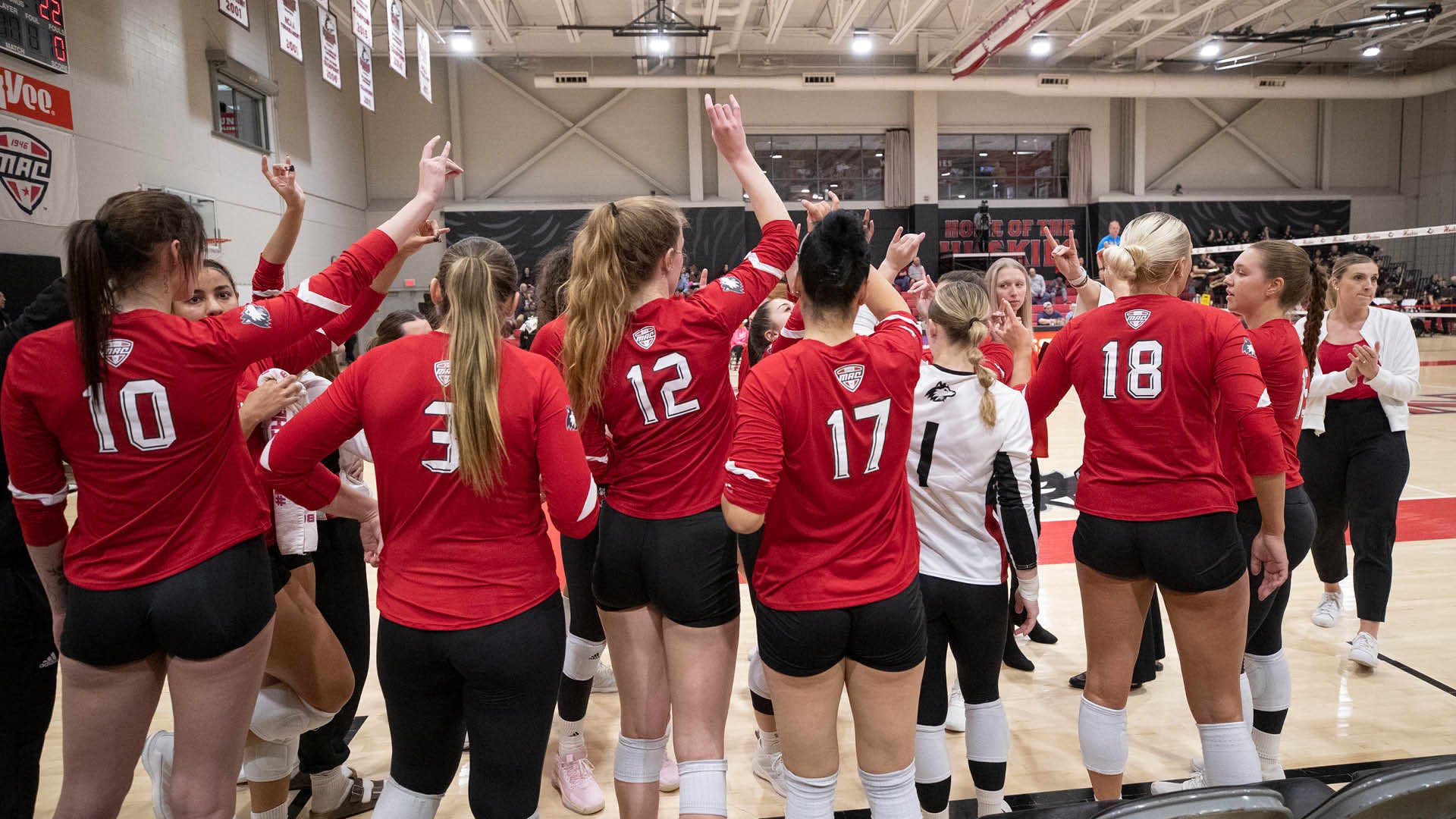 Huskies Fall in Season Finale - NIU Athletics