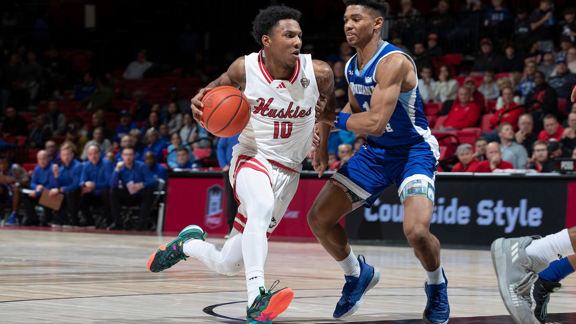 Zion Russell - Men's Basketball - NIU Athletics