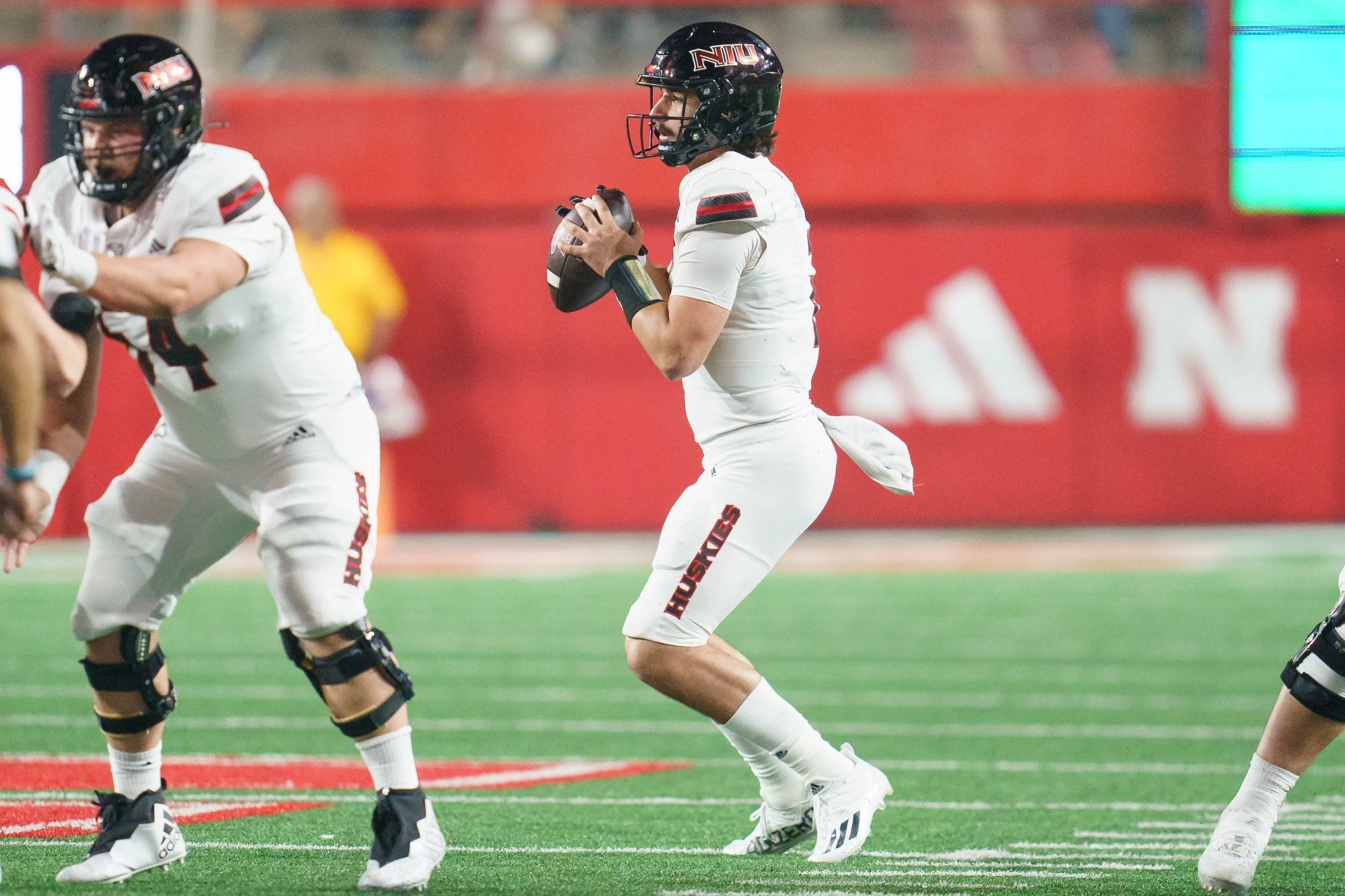 Ethan Hampton - Football - NIU Athletics