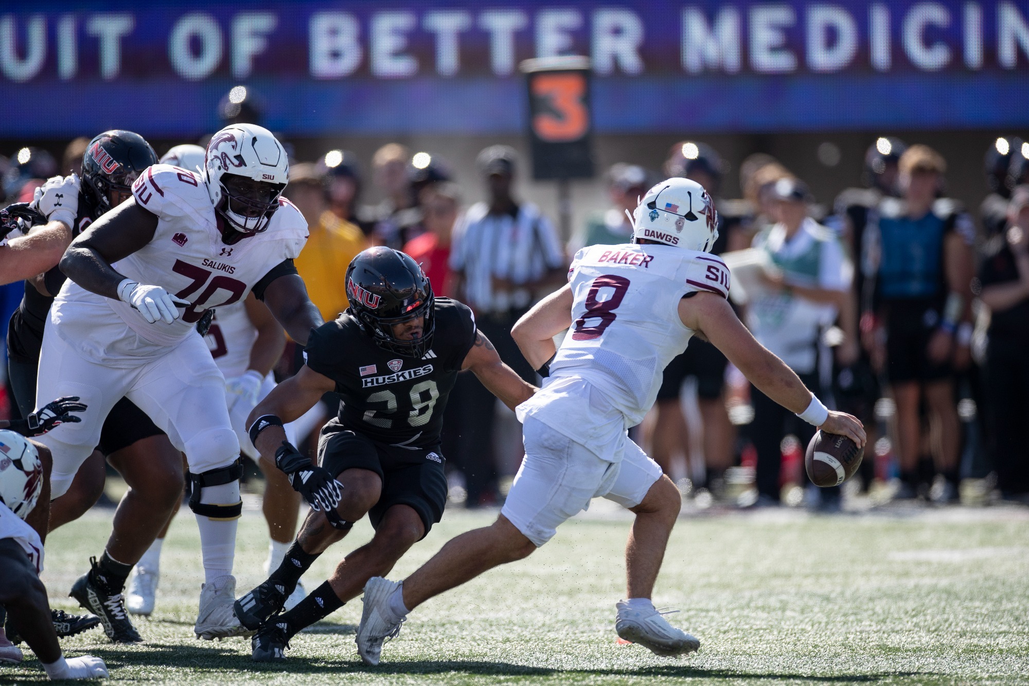 Nevaeh Sanders - Football - NIU Athletics