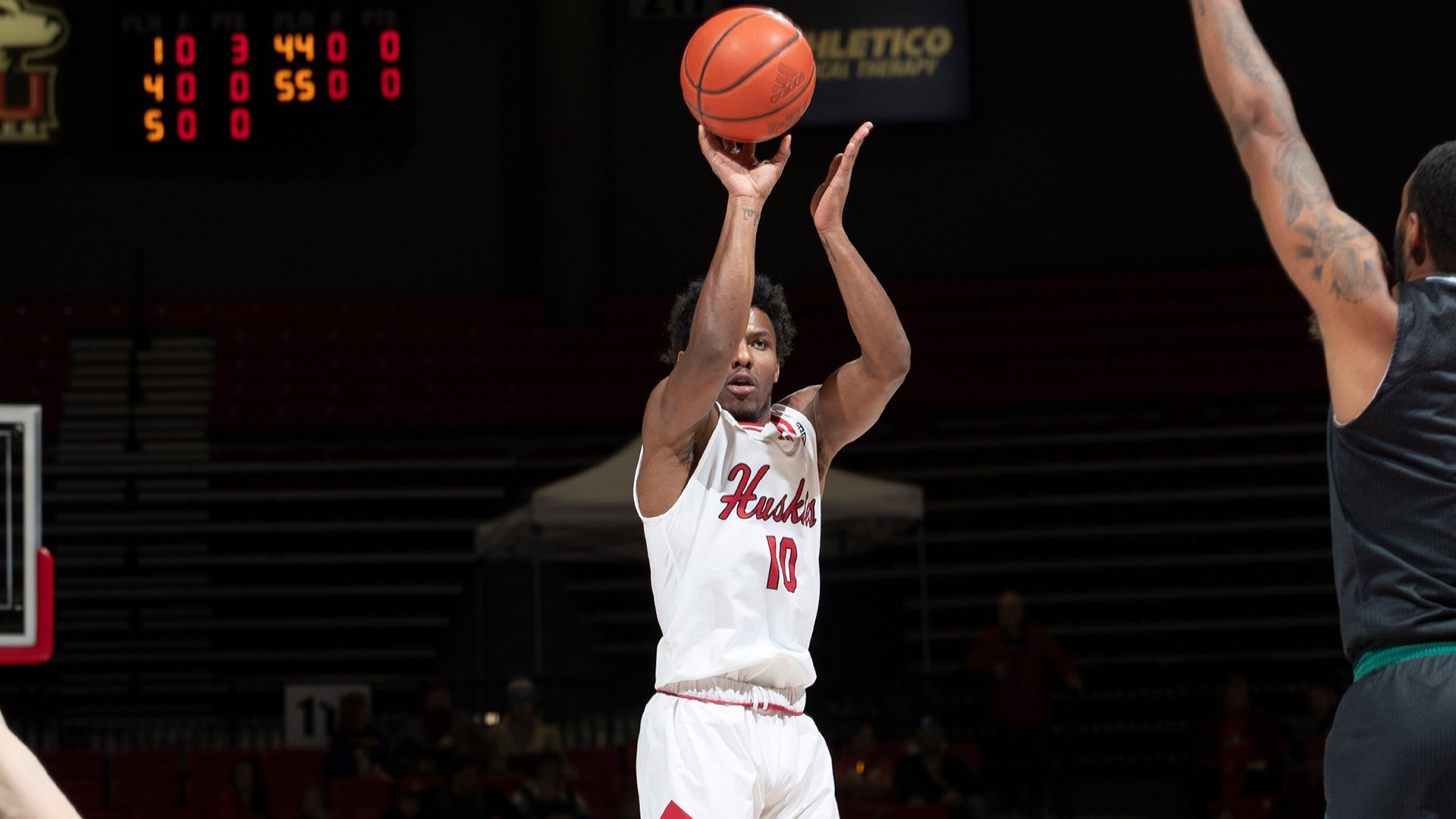 Zion Russell - Men's Basketball - NIU Athletics