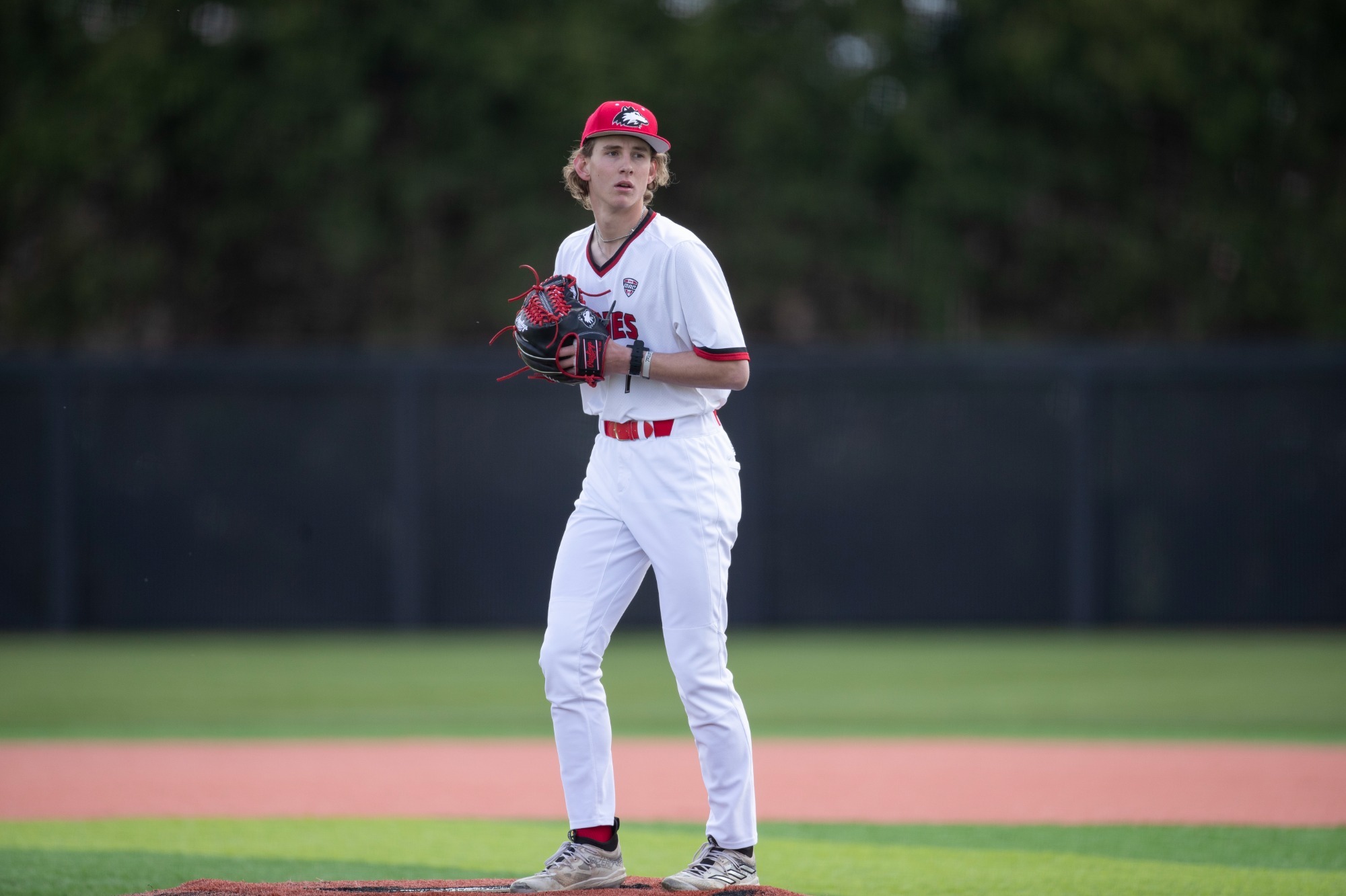 Ty Brachbill Goes The Distance As Huskies Win 2-1 At Central Michigan ...