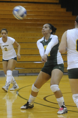 Michelle Rayo - Women's Volleyball - New Jersey City University Athletics