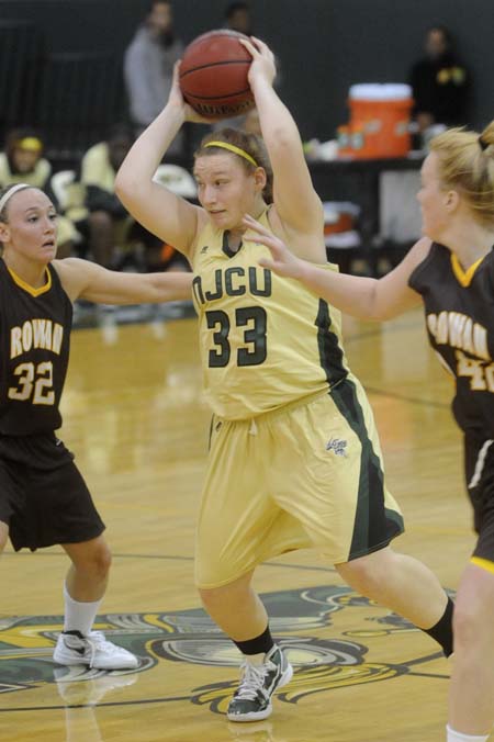 Maxine Kaminski - Women's Basketball - New Jersey City University Athletics